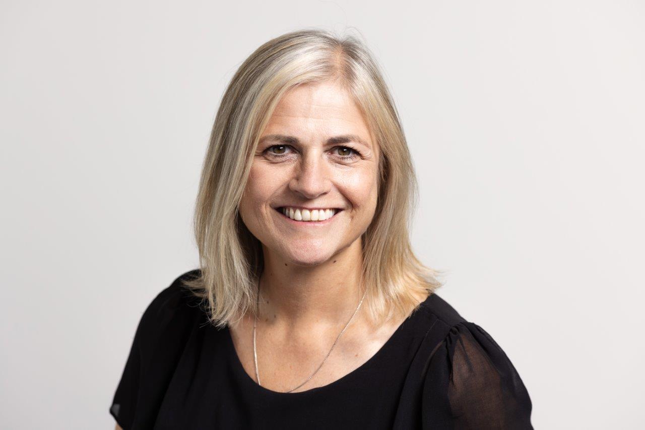 Annette Toth – MoveUP